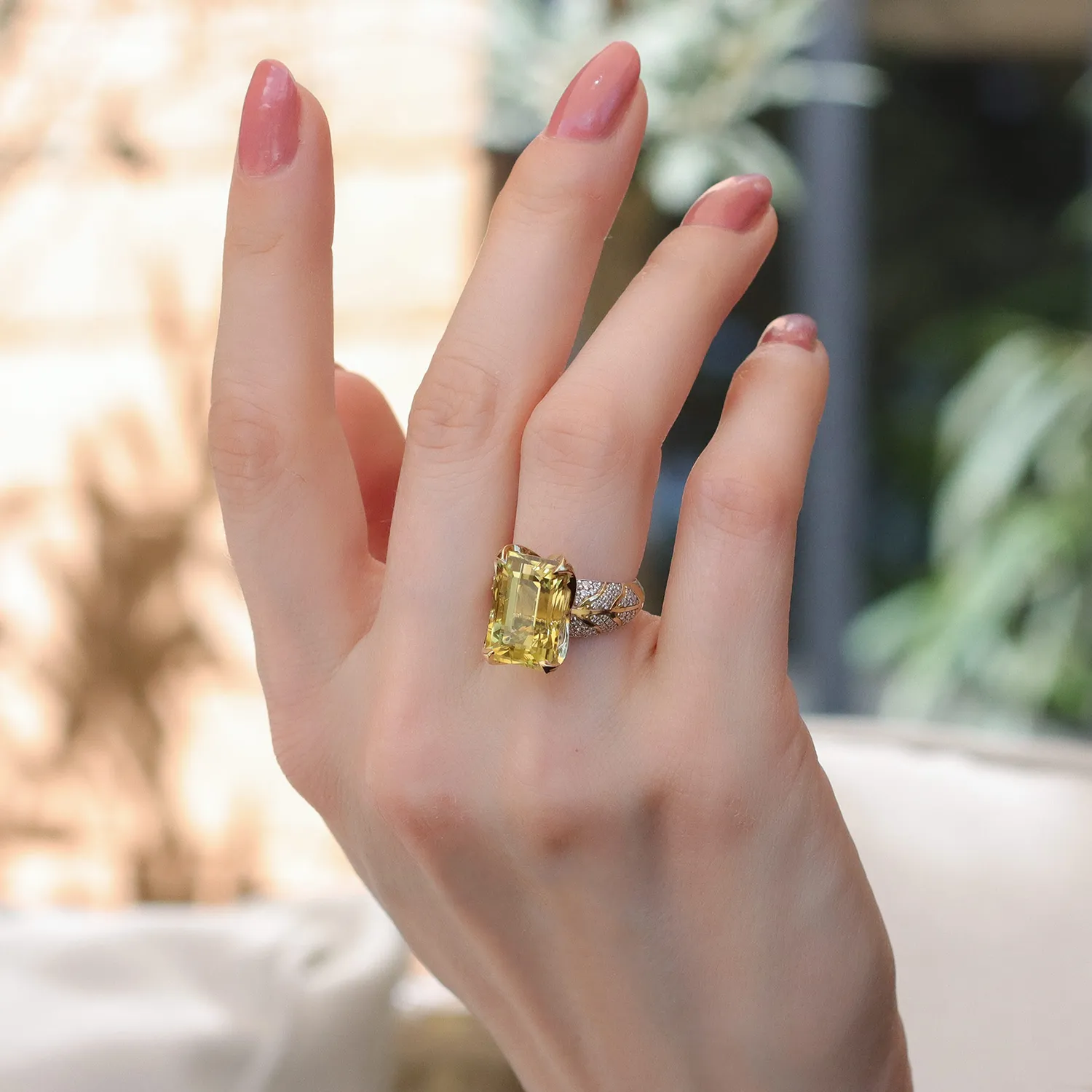 The Mine-to-Finger Principles of Morebelli in Madagascar