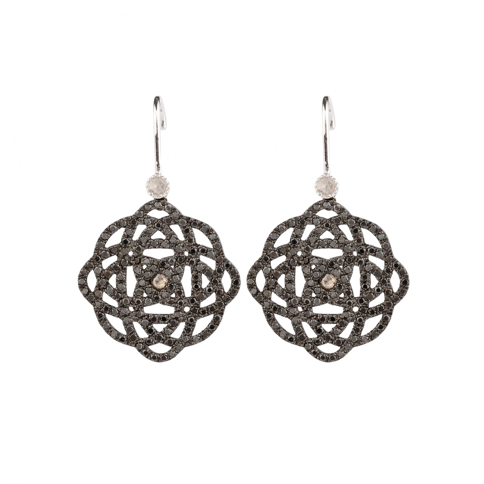 Precious Patterns: Arabesque Motifs in Jewellery Design