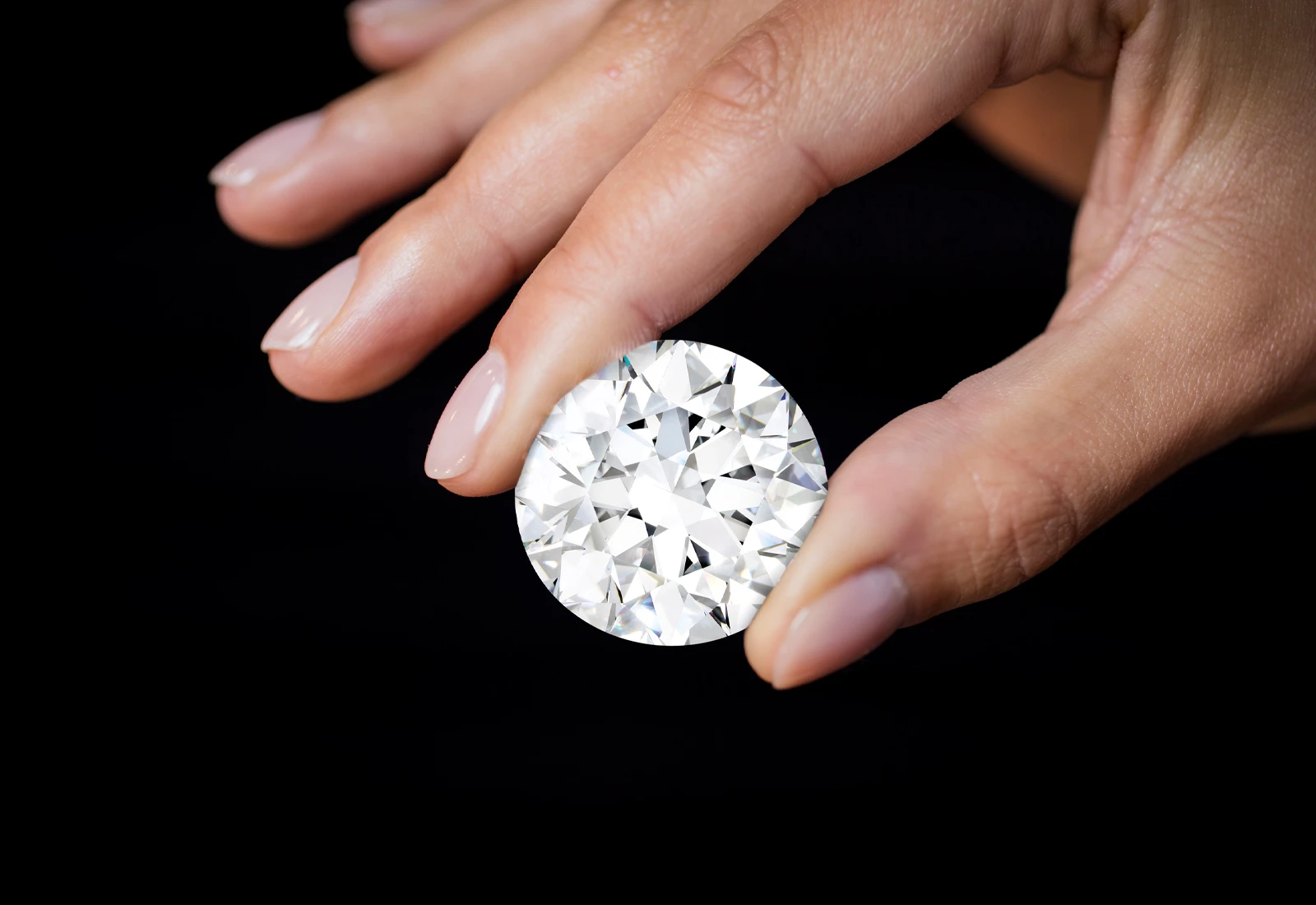 Sotheby's display the largest flawless diamond known to man