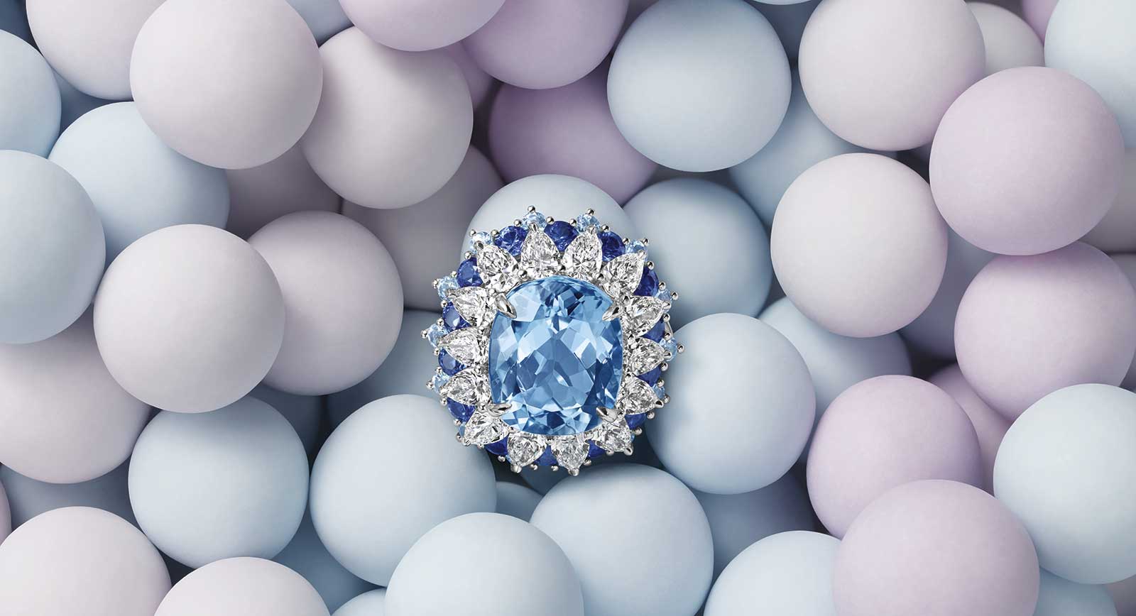 Discover the latest collection from the famous maison of Harry Winston ...